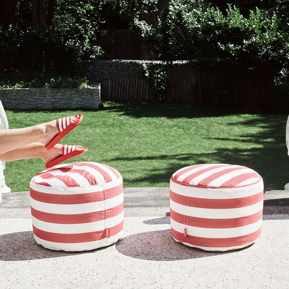 Point outdoor pouf stripe ocean blue Fatboy | Køb dine udendørsmøbler ...