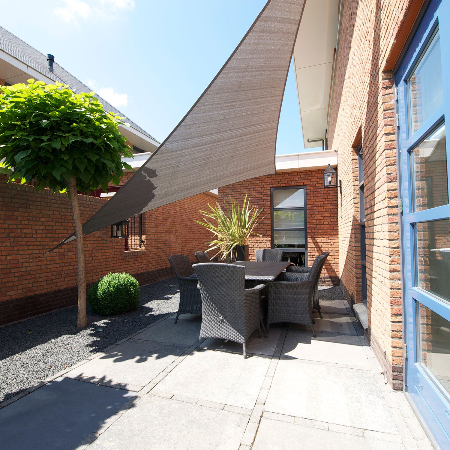 Coolfit solsejl trekantet 90° 500x710cm sort Platinum Sun & Shade | Køb ...