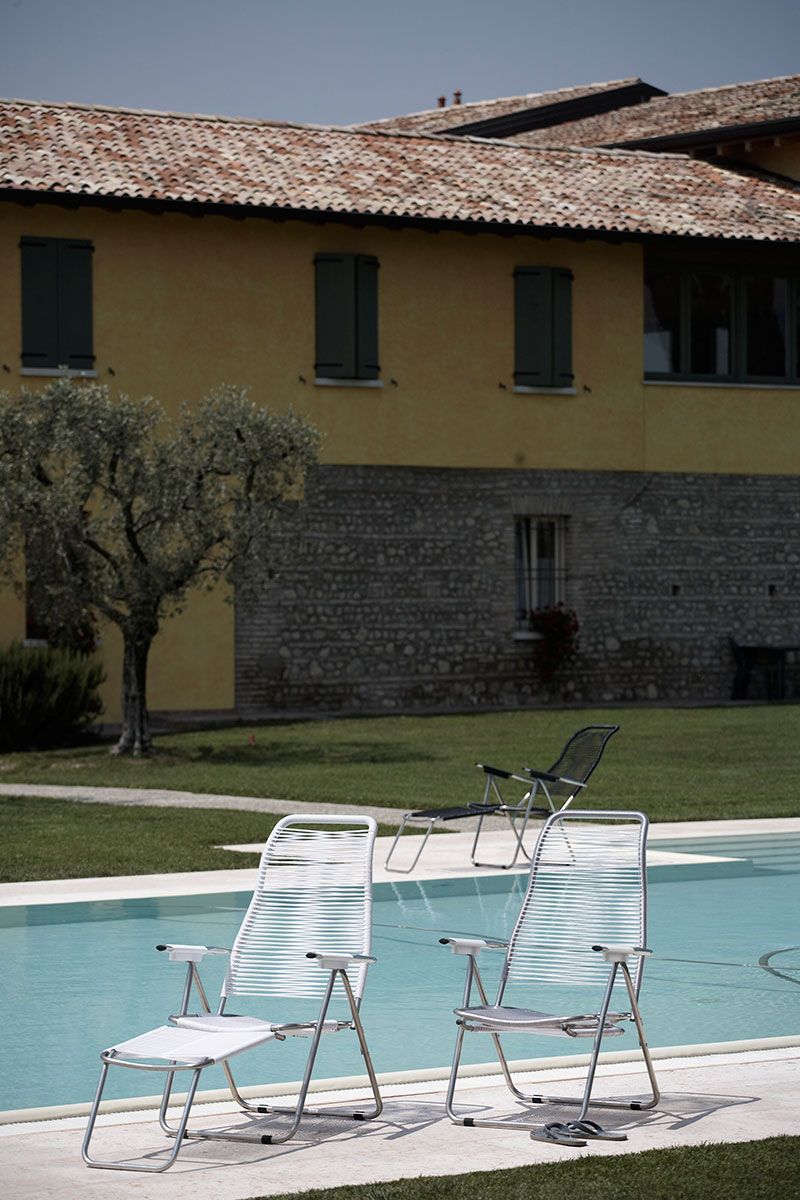 Spaghetti solstol hvid aluminium Fiam | Køb dine udendørsmøbler hos Hulténs